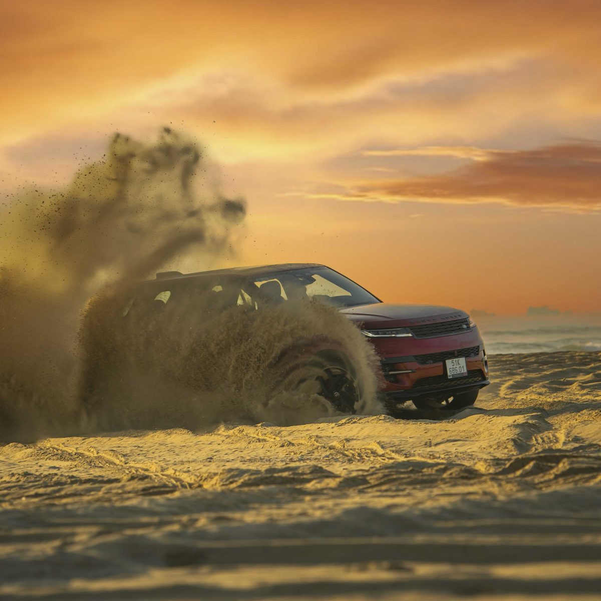 Unforgettable Beach Drifts: Range Rover Sport 2023 Takes on TUI BLUE ...